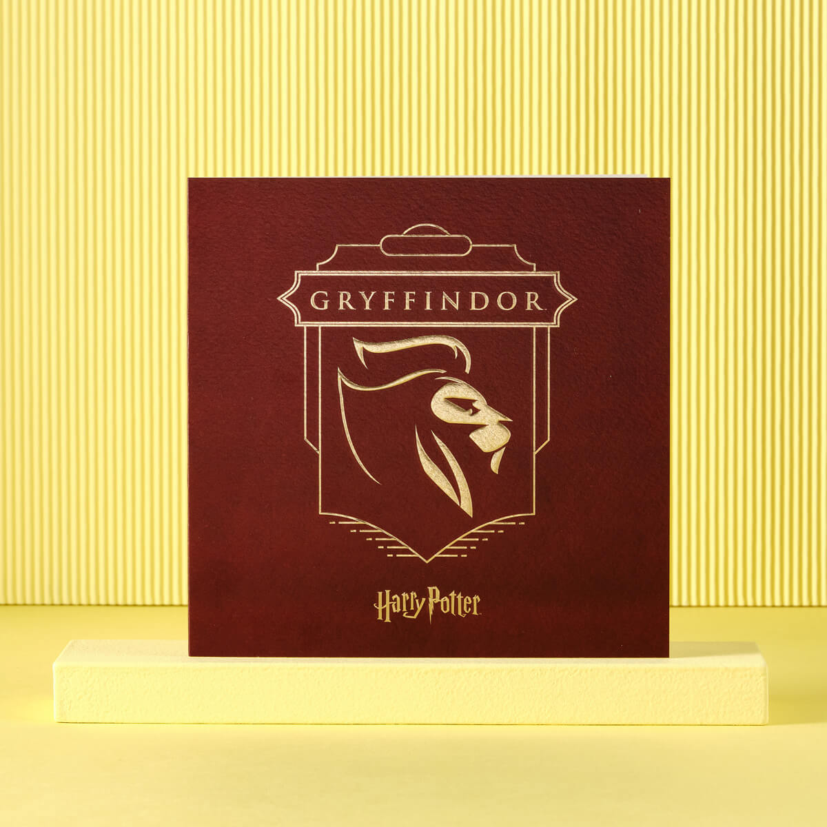 Harry Potter Gryffindor Birthday Card - Harry Potter Merchandise ...